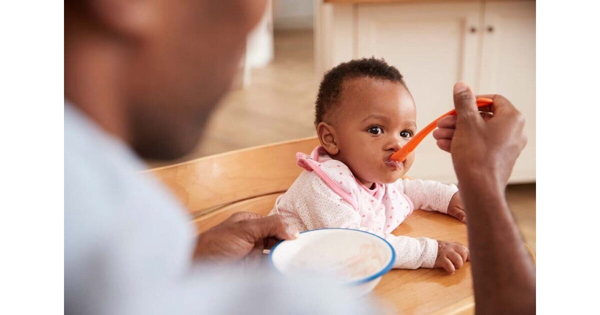 Quick Guide to Baby Feeding Methods | Nestlé FamilyNes